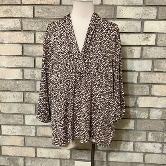 Covington | Tops | 3for2blouse618w | Poshmark